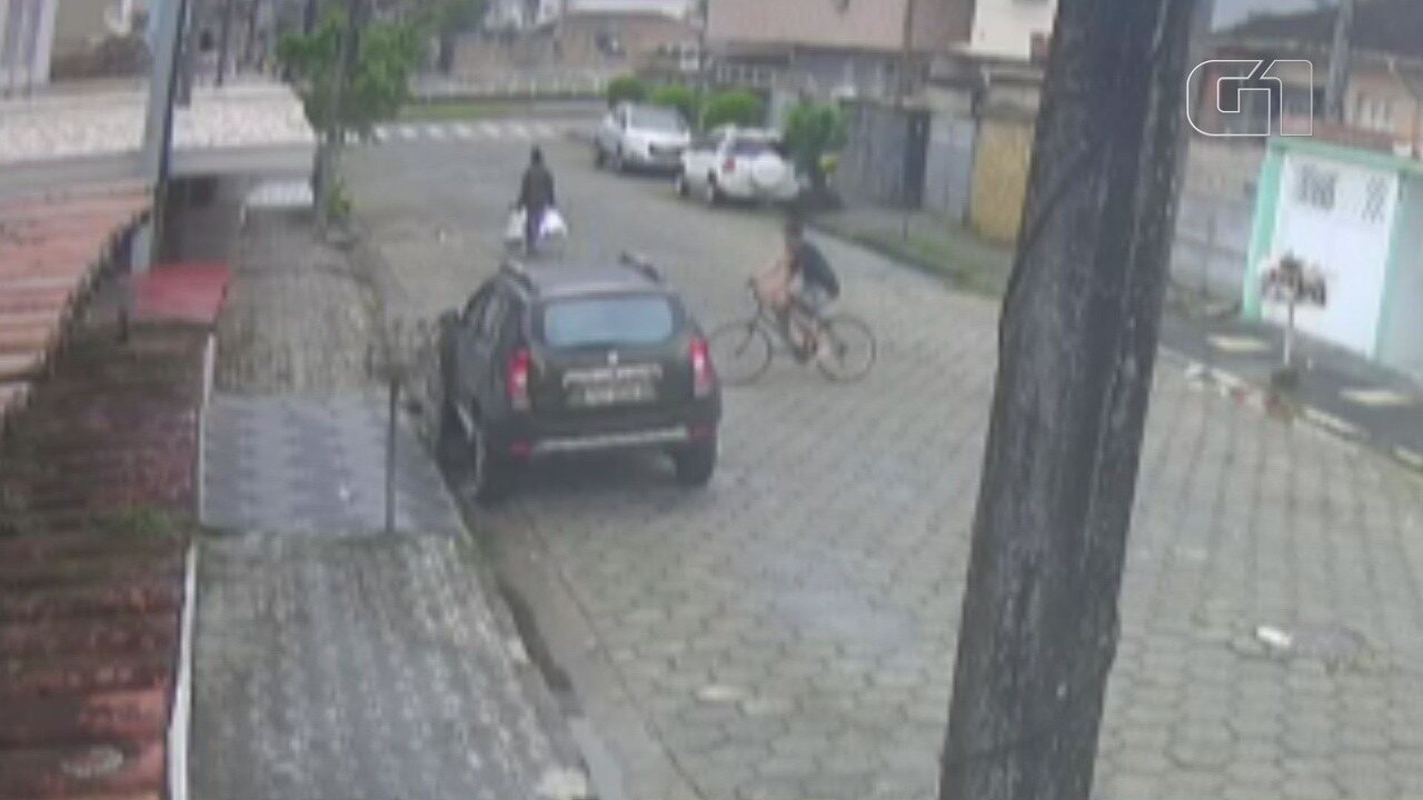 Vídeo Mulher é Perseguida Por Assaltante Em São Vicente Sp Santos E